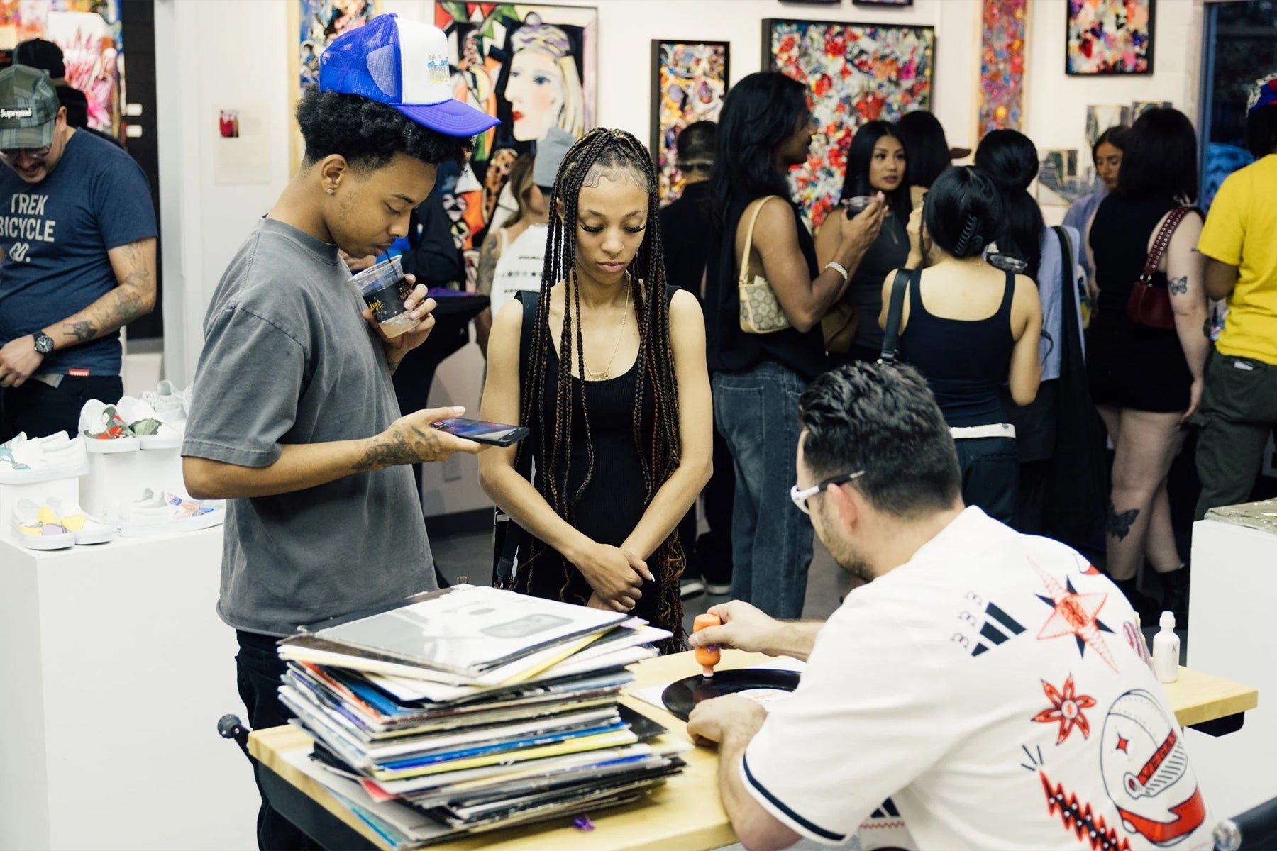 FEATURE | Hidden Gems Episode 6 | Mad Gallery – Feature