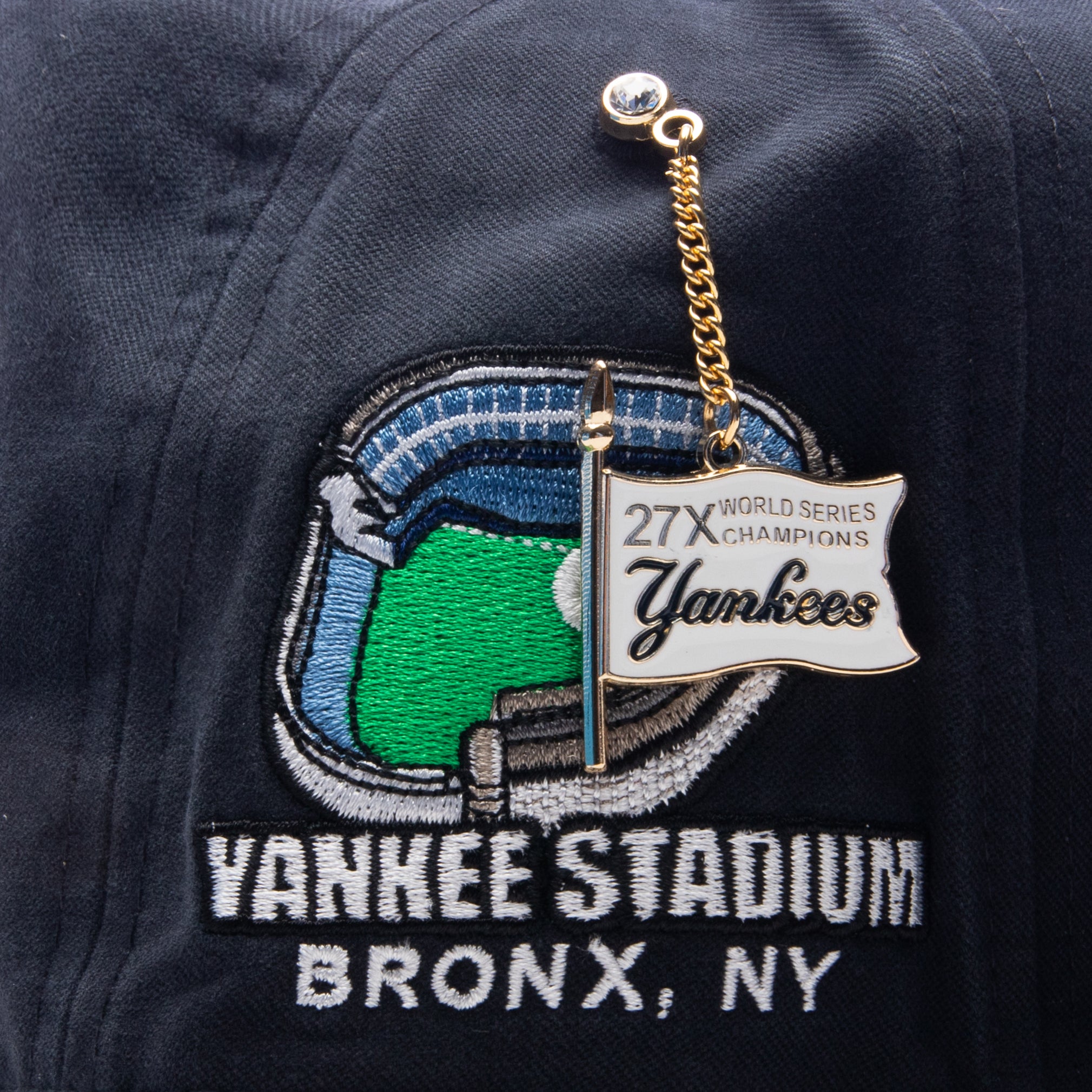 59FIFTY A-Frame Championship Side Flag - New York Yankees – Feature