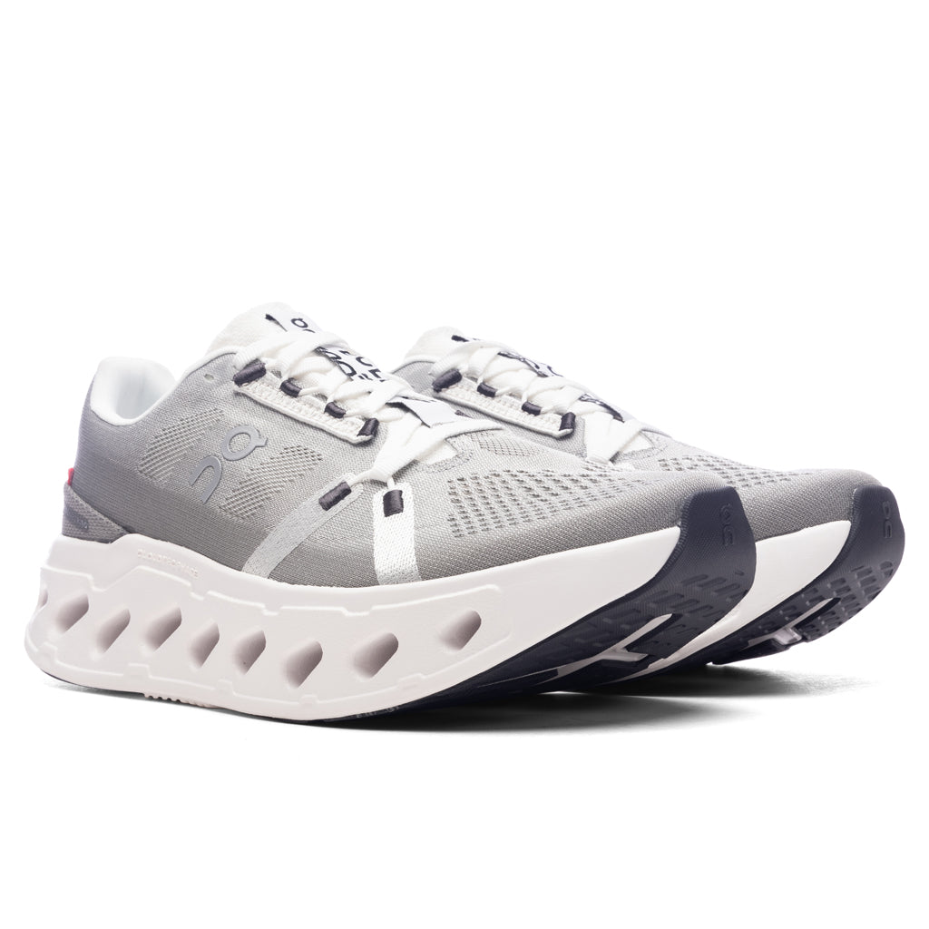 Cloudeclipse - Alloy/White – Feature