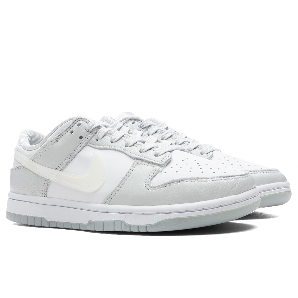 Women's Dunk Low - Photon Dust/Multi Color/White/Blue Ice – Feature