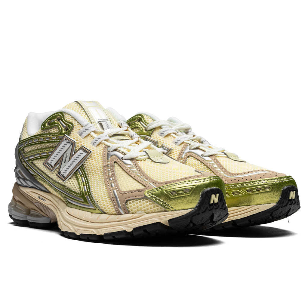 1906R - Parchment/Morel/Incense – Feature