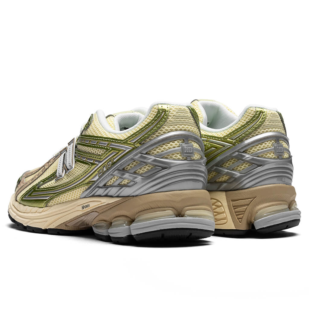 1906R - Parchment/Morel/Incense – Feature