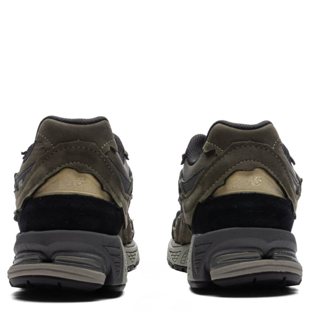 2002RD - Dark Moss/Blacktop/Covert Green – Feature