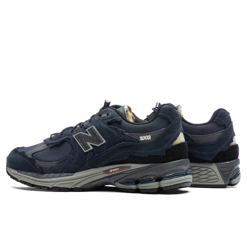 2002RD - Eclipse/Magnet/Black – Feature