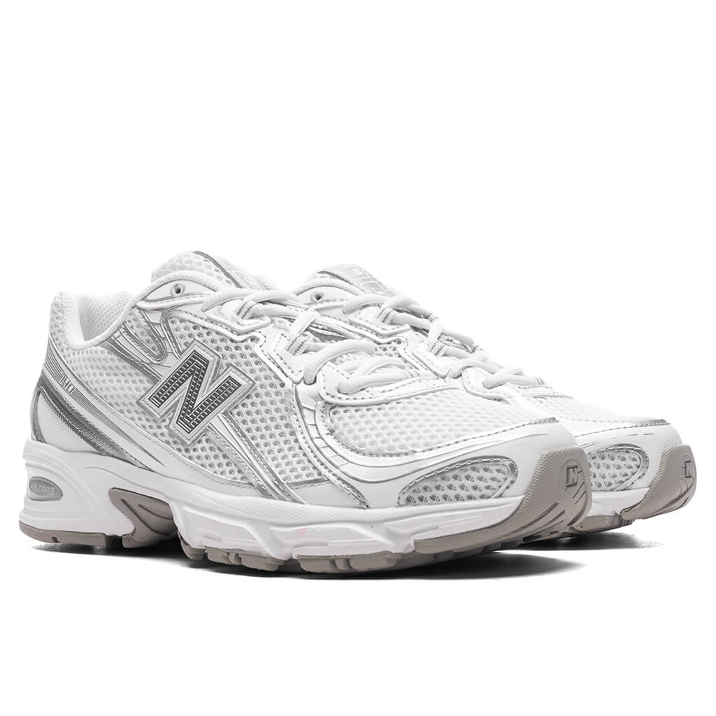 740 - White/Silver Metallic/Reflection – Feature