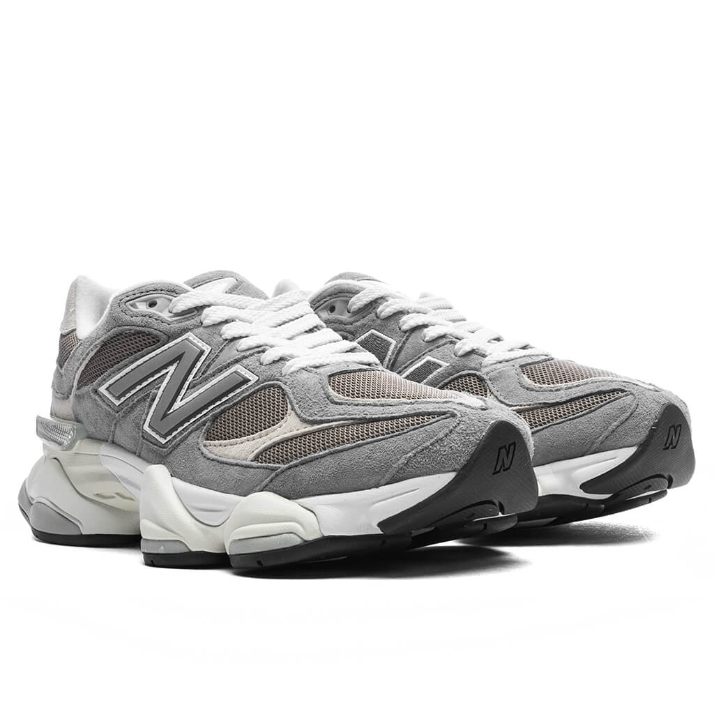 9060 - Slate Grey/Arid Stone/Timberwolf – Feature