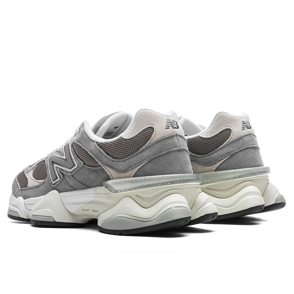 9060 - Slate Grey/Arid Stone/Timberwolf – Feature