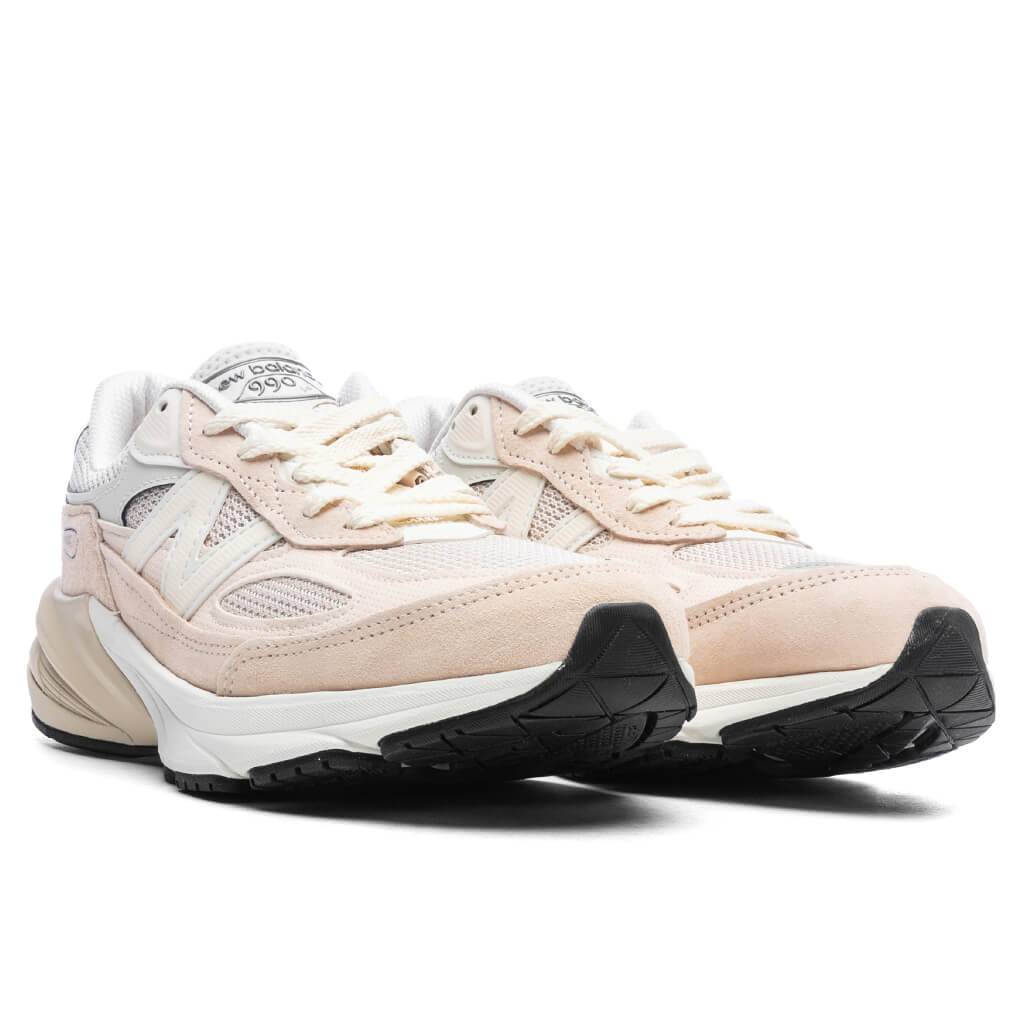 Made in USA 990v6 - Vintage Rose/Sea Salt – Feature