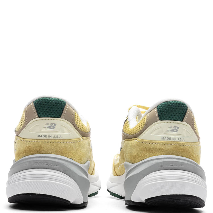 990v6 Made in USA 'Sulphur' - Yellow – Feature