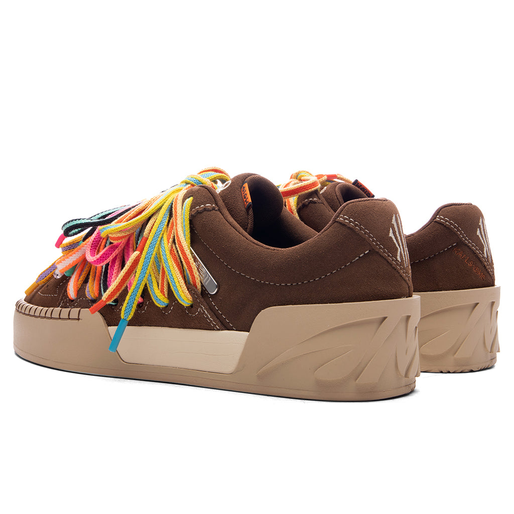 ANTA x Kyrie Irving Hélà Style 'Roots' - Brown – Feature