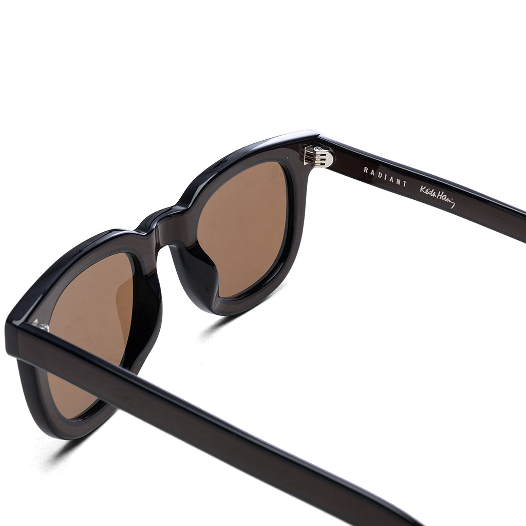 Akila x Keith Haring Radiant - Brown/Brown – Feature