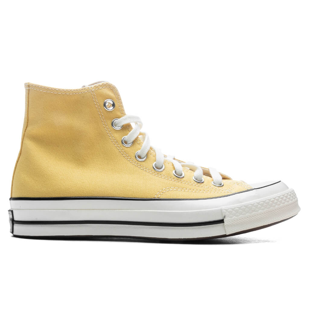 Chuck 70 HI - Bananas/Egret/Black – Feature