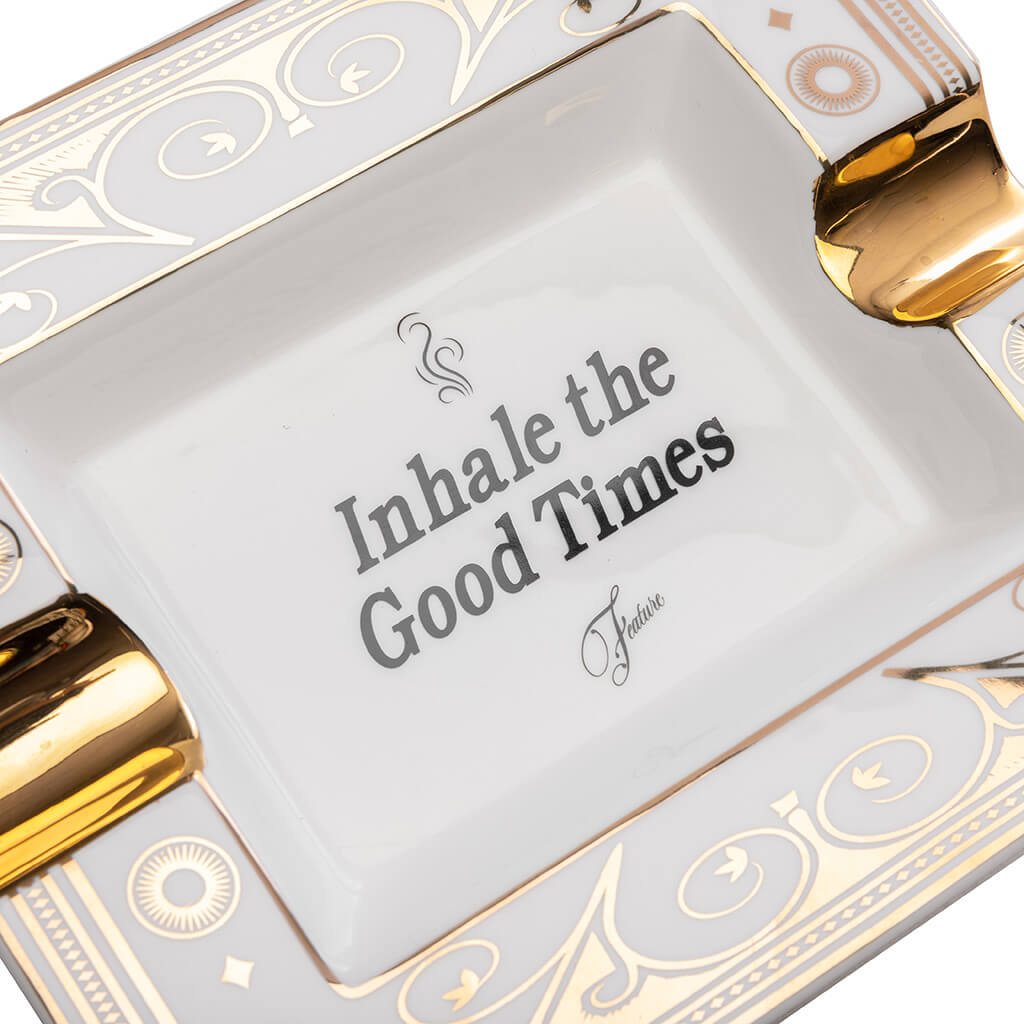 Churchill Ashtray - White – Feature