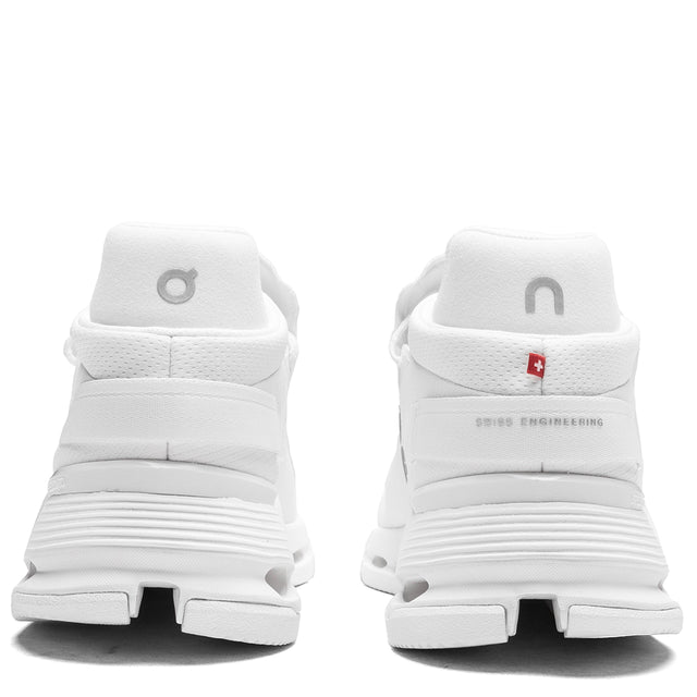 Cloudnova 2 - All White – Feature