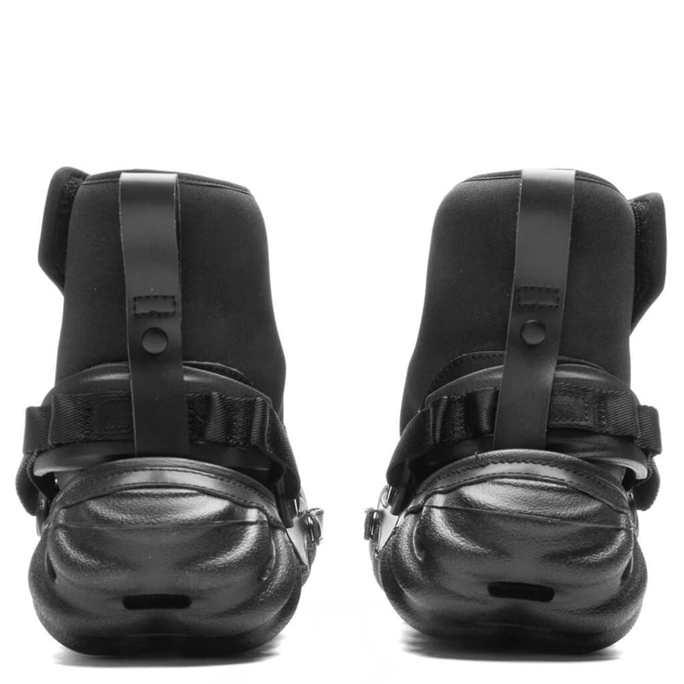 Crocs x Feng Chen Wang Echo Clog - Black – Feature