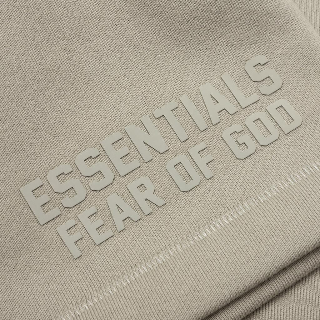 Kid's Essential Short - Seal – Feature
