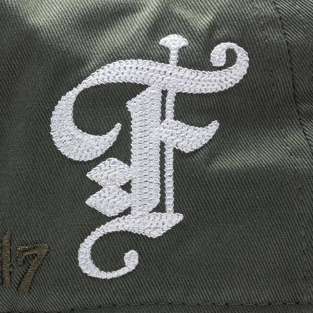 Feature x 47 Brand Chain 47 Hitch RF - Buffalo Bills