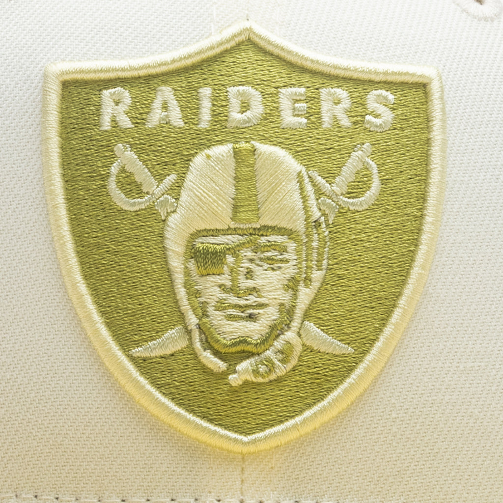 FEATURE x New Era 59FIFTY Fitted Las Vegas Raiders - Chrome White/Soft ...