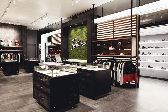 Store Locations – Feature