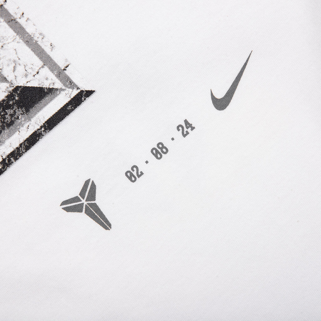 Kobe Bryant Los Angeles Lakers Statue Unveil Tee - White – Feature