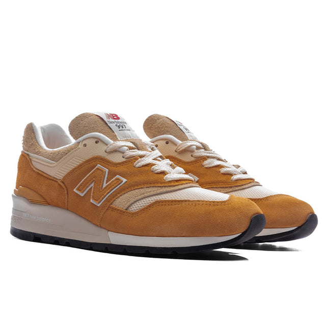 Made in USA 997 - Dried Apricot/Calcium/White – Feature