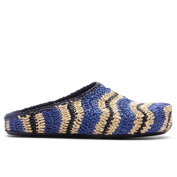 Marni x No Vacancy Inn Fussbett Sabot - Vivid Blue/Natural – Feature