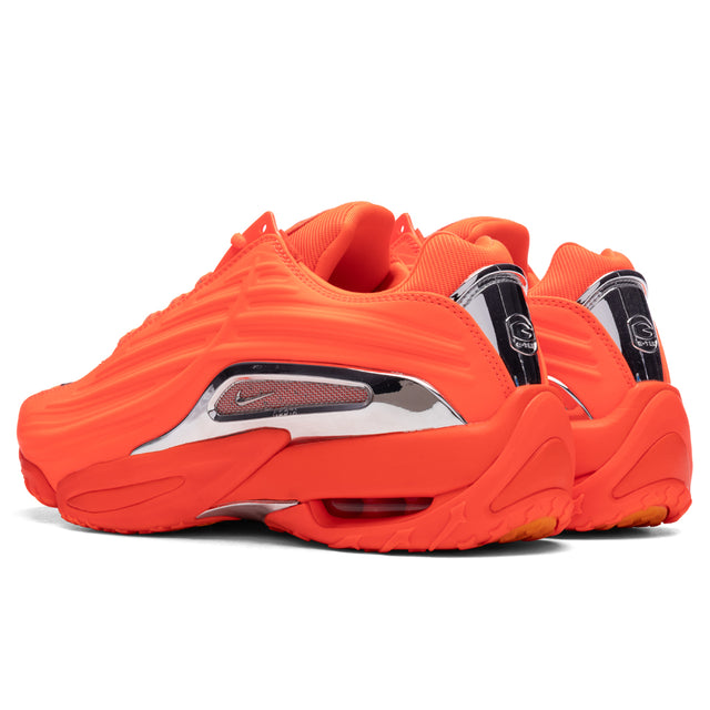 NOCTA Hot Step 2 - Total Orange/Chrome/University Gold – Feature