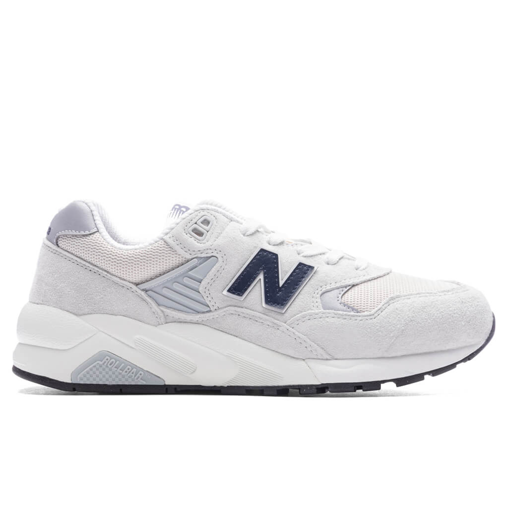 580 - Nimbus Cloud/Natural Indigo – Feature