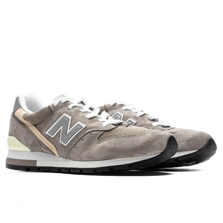 996 - Grey/Silver – Feature