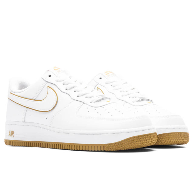Air Force 1 '07 - White/White/Bronzine – Feature