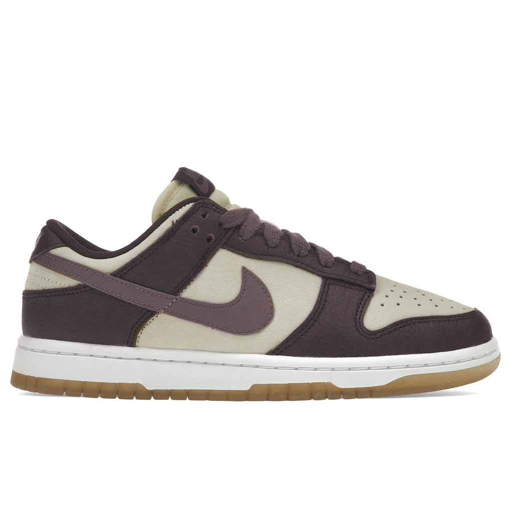Women's Dunk Low Plum Eclipse - Coconut Milk/Plum/Eclipse-Earth – Feature