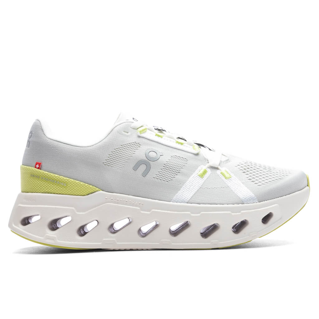 Cloudeclipse - White/Sand – Feature