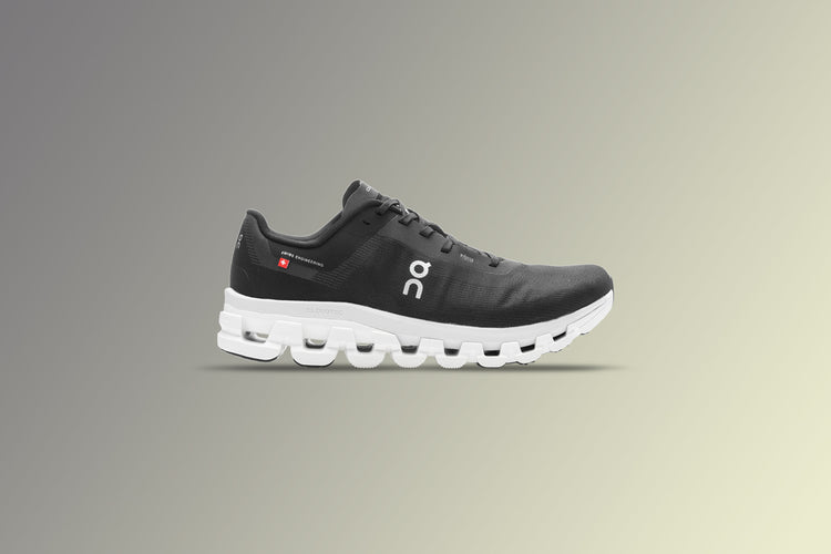 Cloudflow 4 - Black/White – Feature