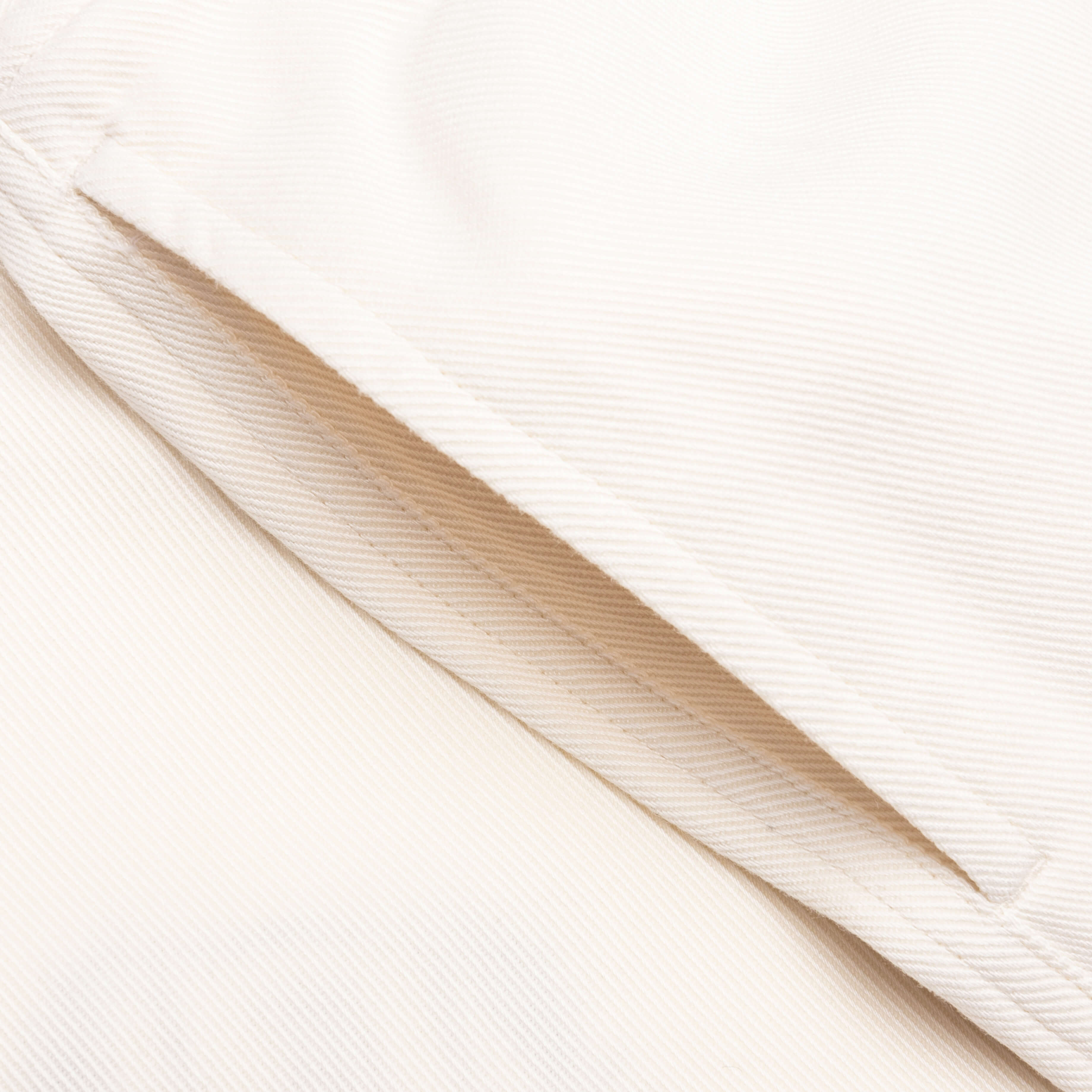 Crest Short - Antique White – Feature