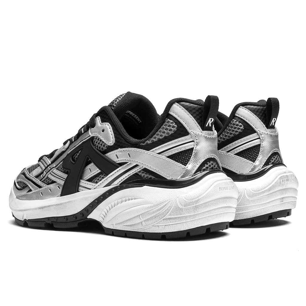 Storm Runner - Silver/Black – Feature