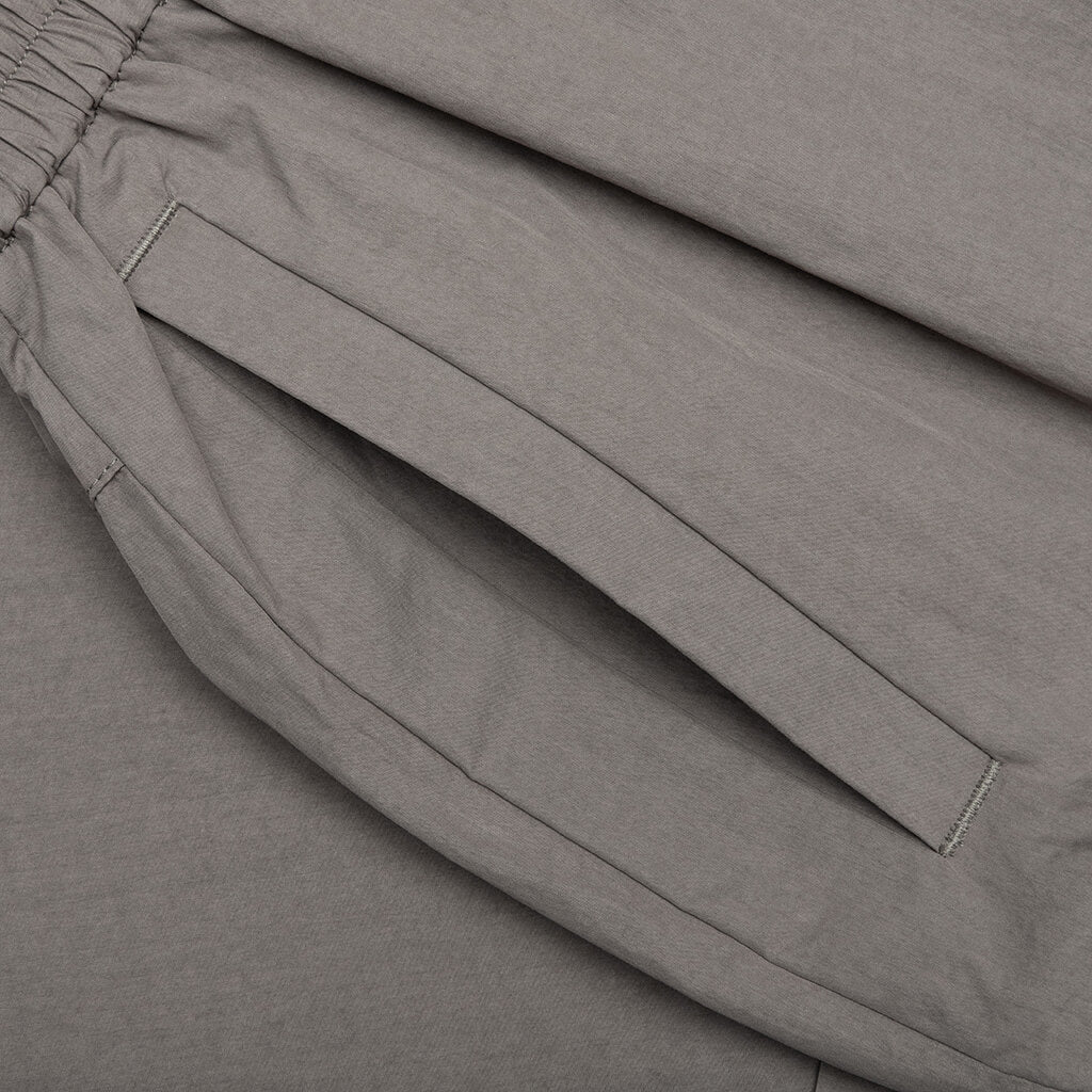 Tech Cargo Pant - Mid Grey – Feature