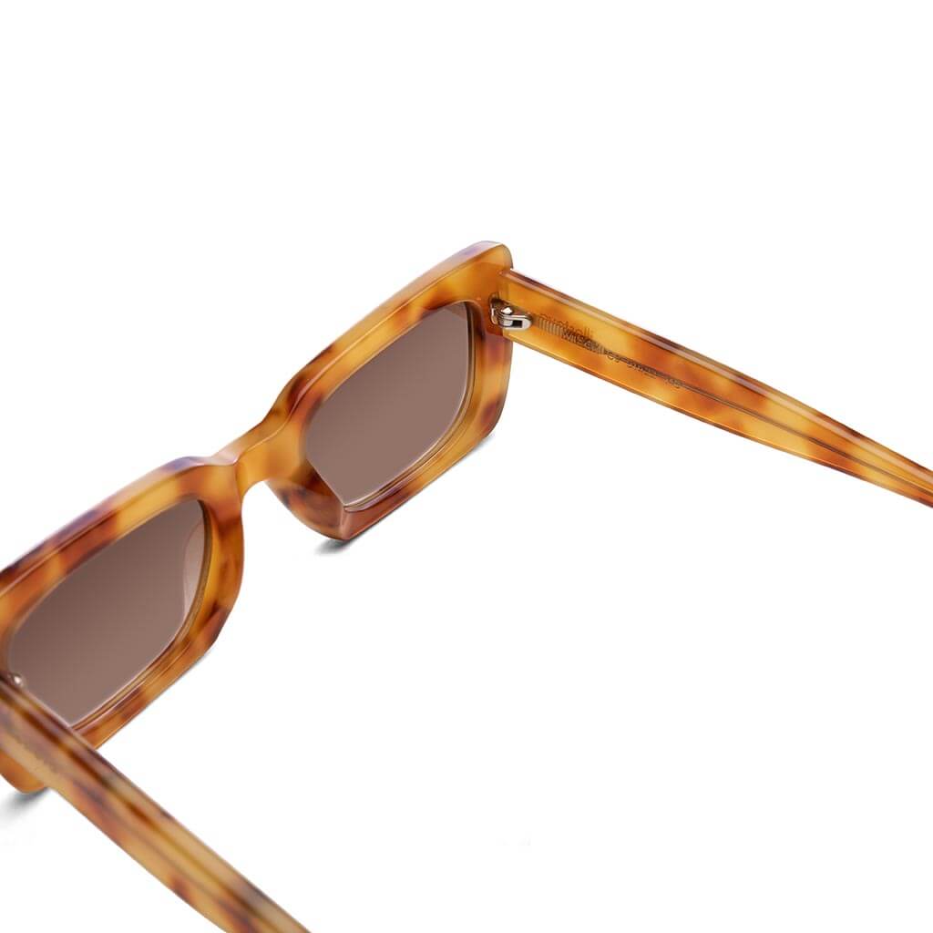 Wilson Sunglasses - Amber – Feature