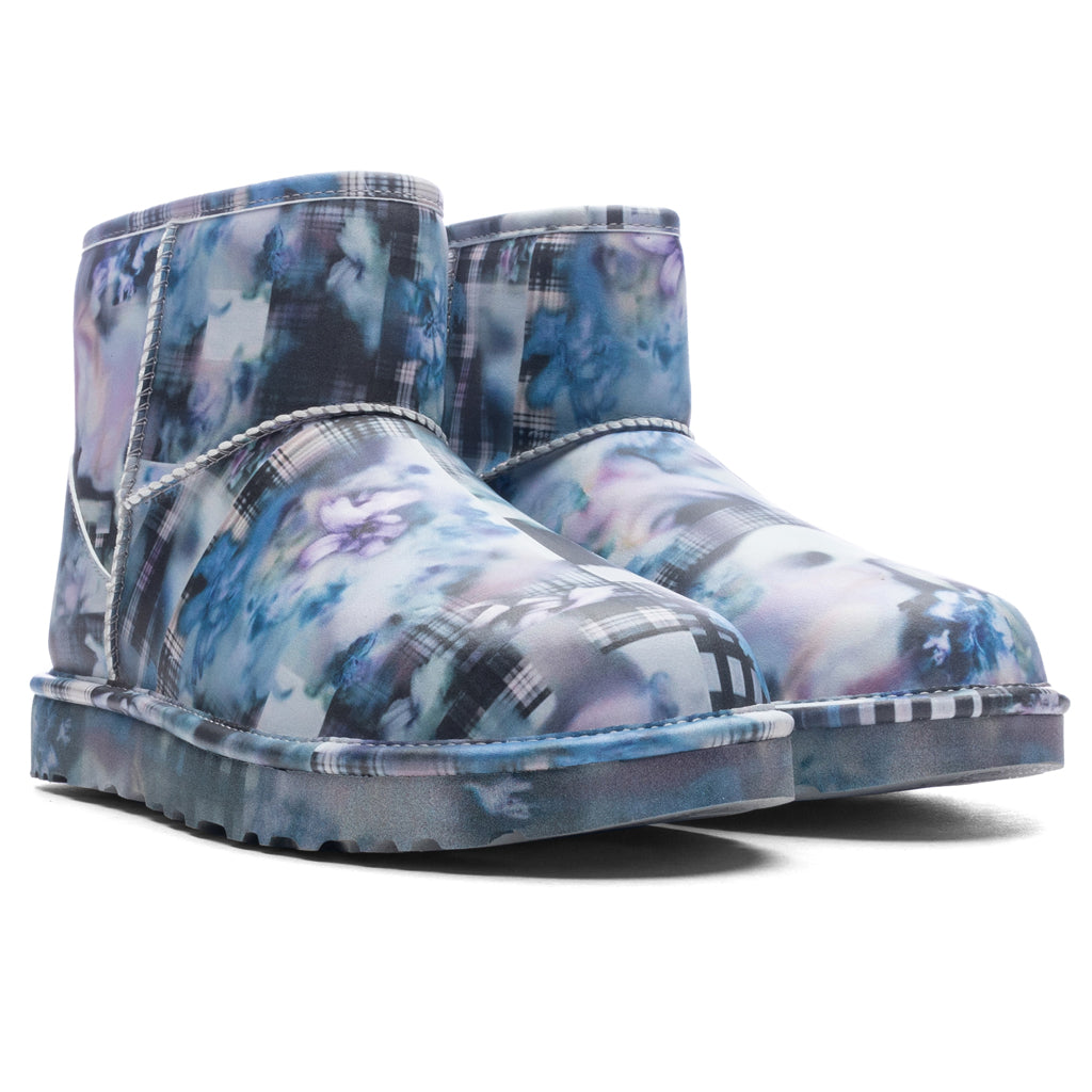 UGG x Collina Strada Classic Mini - Dark Blue Floral – Feature
