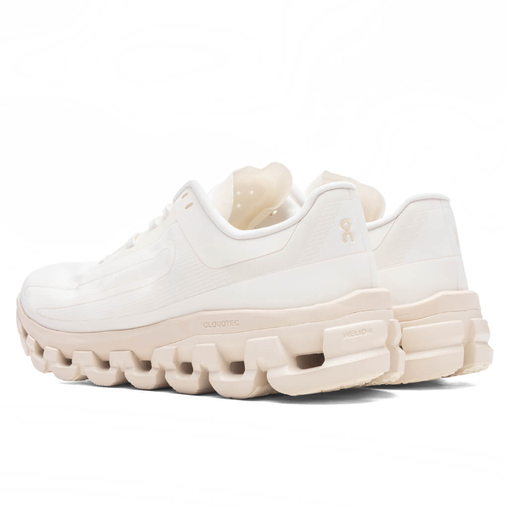 Women's Cloudflow 4 - White/Moon – Feature