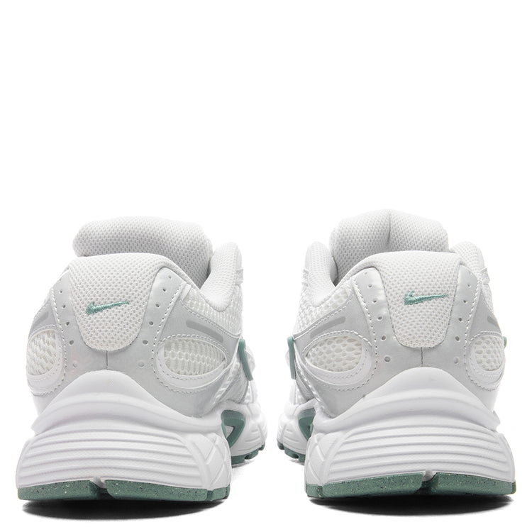 Women's V5 RNR - Summit White/White/Vast Grey/Cannon – Feature