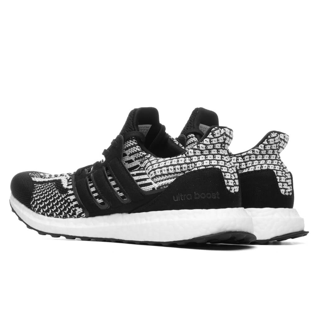 Women's Ultraboost 5.0 DNA - Core Black/Cloud White – Feature