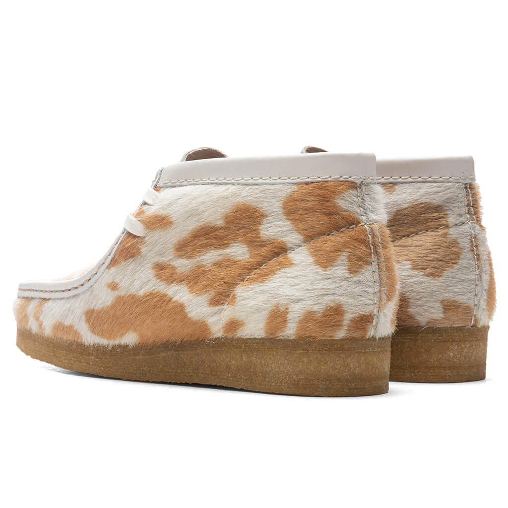 Women's Wallabee Boot - Tan Cow Print – Feature