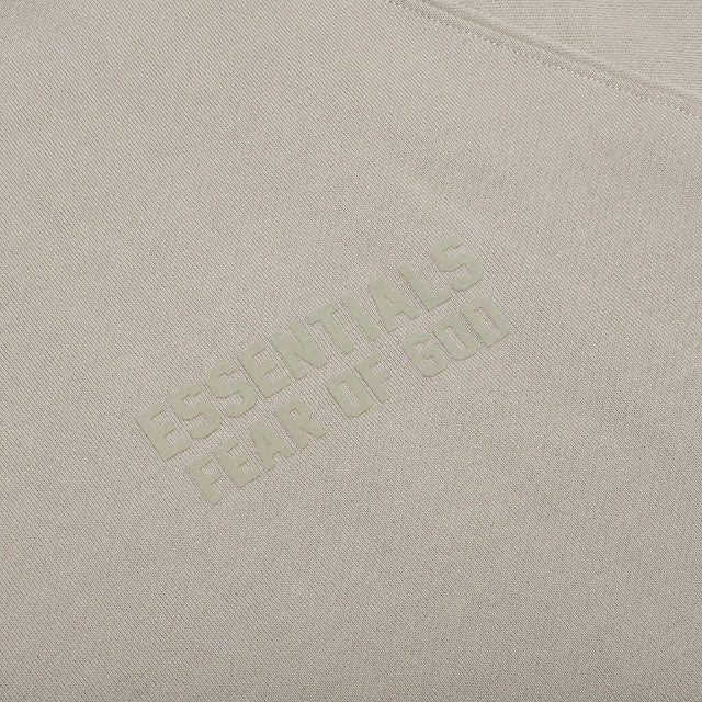 Fear Of God Essentials Essential Crewneck - Smoke – Feature