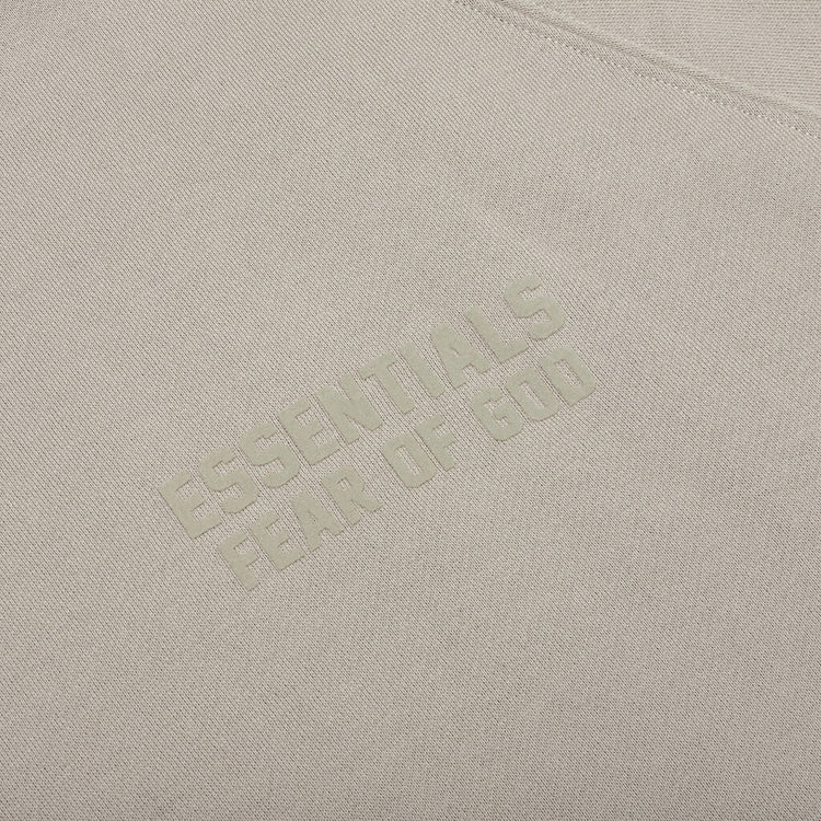Fear Of God Essentials Essential Crewneck - Smoke – Feature