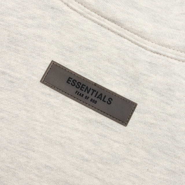 Essentials Core Relaxed Mockneck - Light Oatmeal – Feature