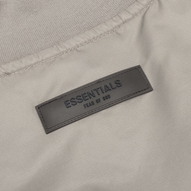 Essentials Half Zip Pullover - Desert Taupe – Feature