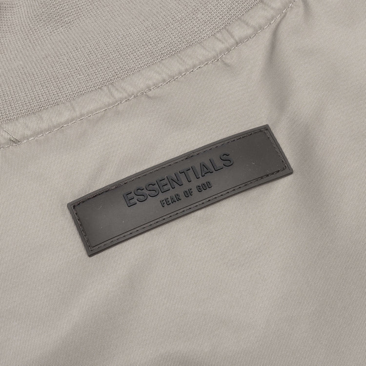 Essentials Half Zip Pullover - Desert Taupe – Feature