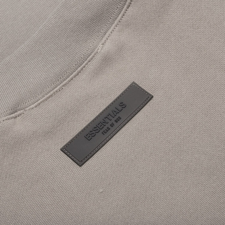 Essentials Kid's Crewneck - Desert Taupe – Feature