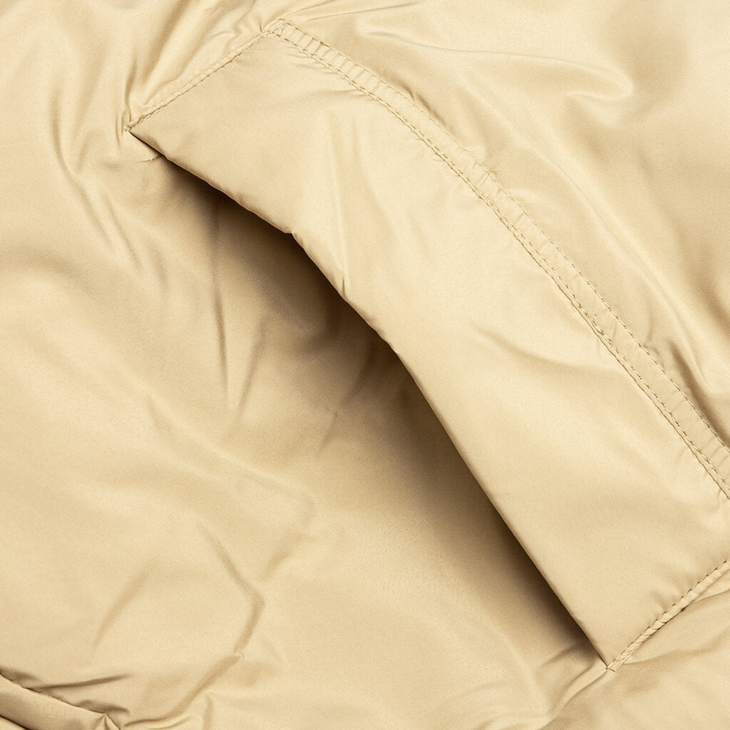 Essentials Quilted Pullover - Oak – Feature