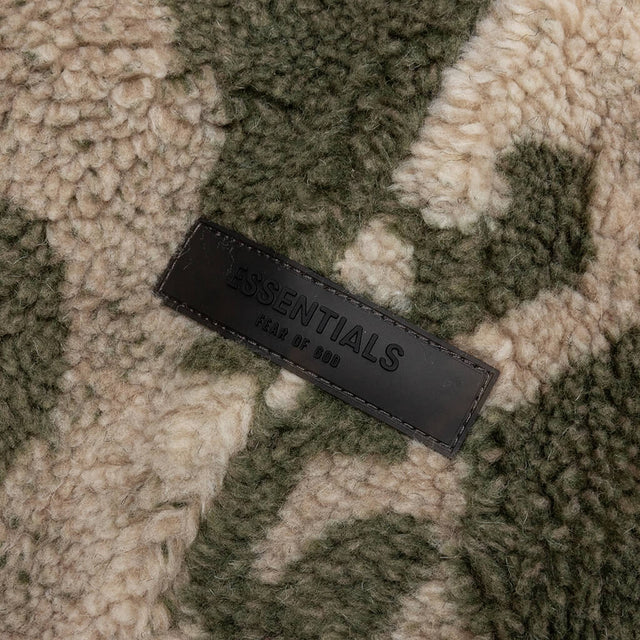 Essentials Relaxed Polar Fleece Pant - Camo – Feature